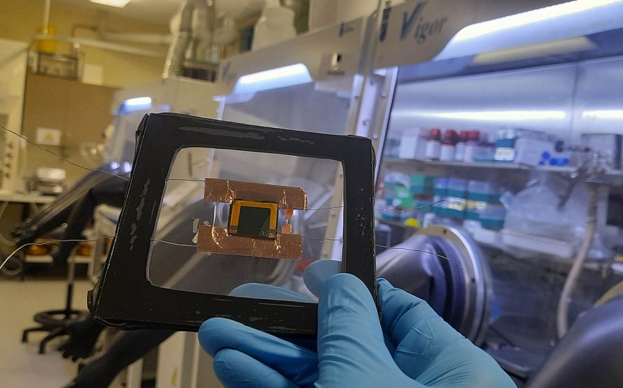 Australian team surpasses solar efficiency target - Australian ...